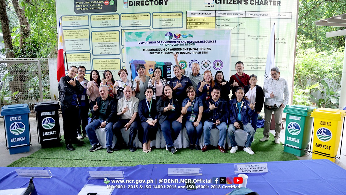 DENR-NCR lumagda ng MoA para sa turnover ng rolling trash bins sa mga ...